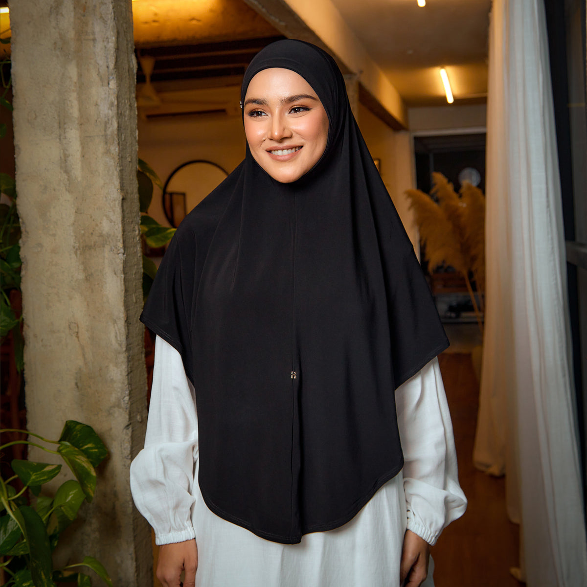 SO-MEDINA in BLACK – HEGIRA